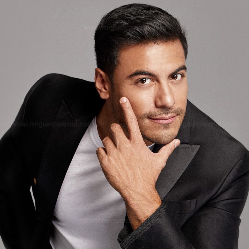 Carlos Rivera | Biografía